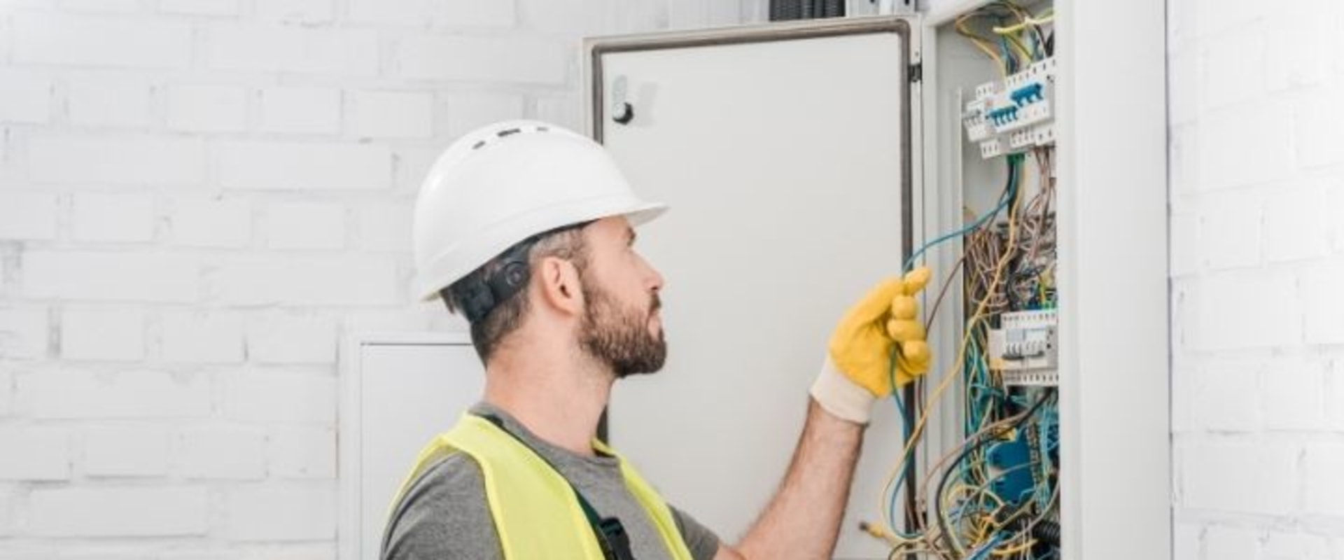The Three Levels of Becoming an Electrician